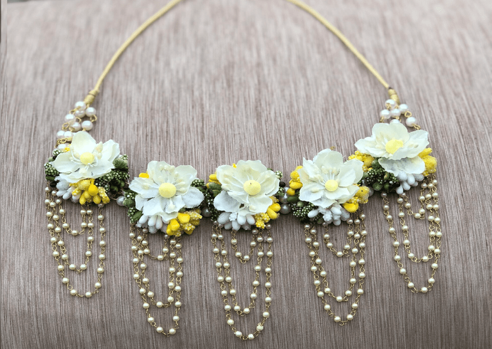 SINJARA WHITE FLORAL JEWELLERY SET - Flower Jewellery